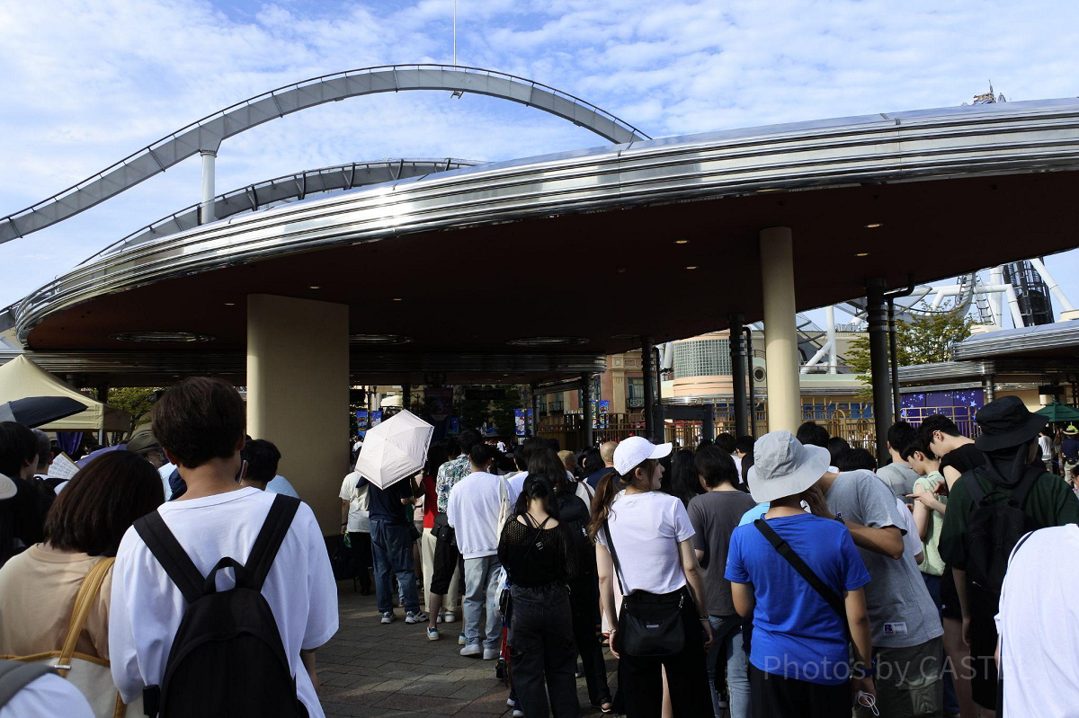 USJ8月の混雑状況／手荷物検査付近の待ち列| キャステル | CASTEL ディズニー情報