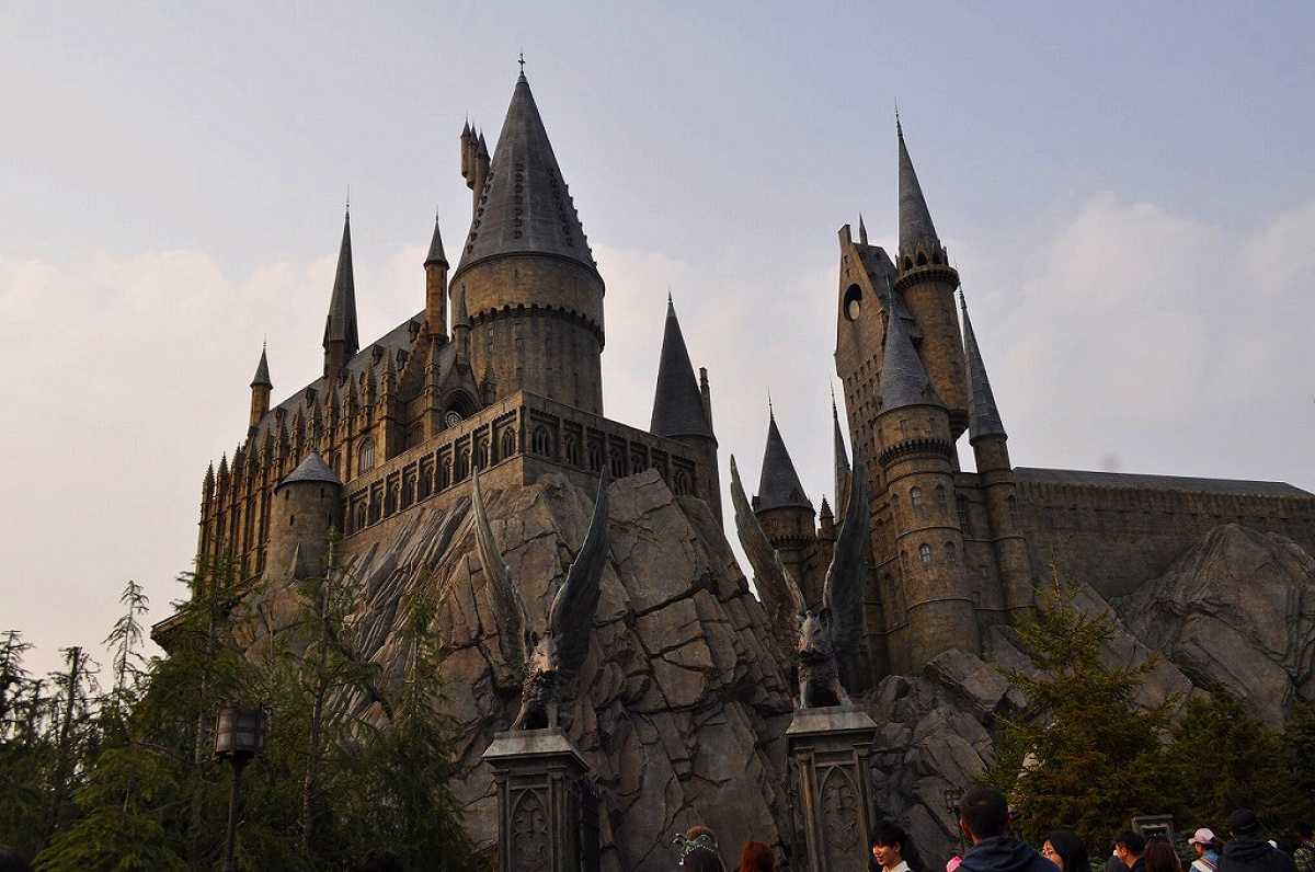 夕暮れのホグワーツ城／USJ| キャステル | CASTEL ディズニー情報