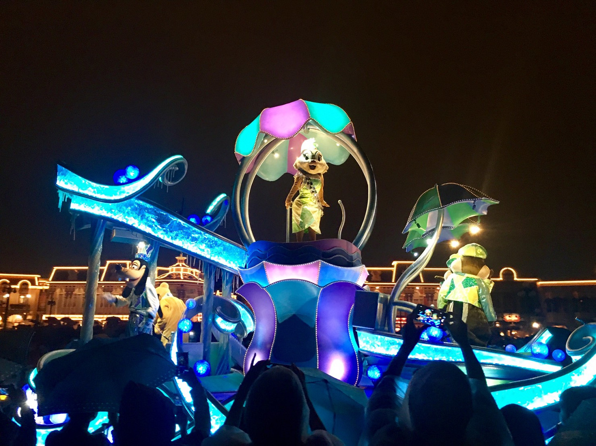 ナイトフォール・グロウ最後のフロート| キャステル | CASTEL ディズニー情報