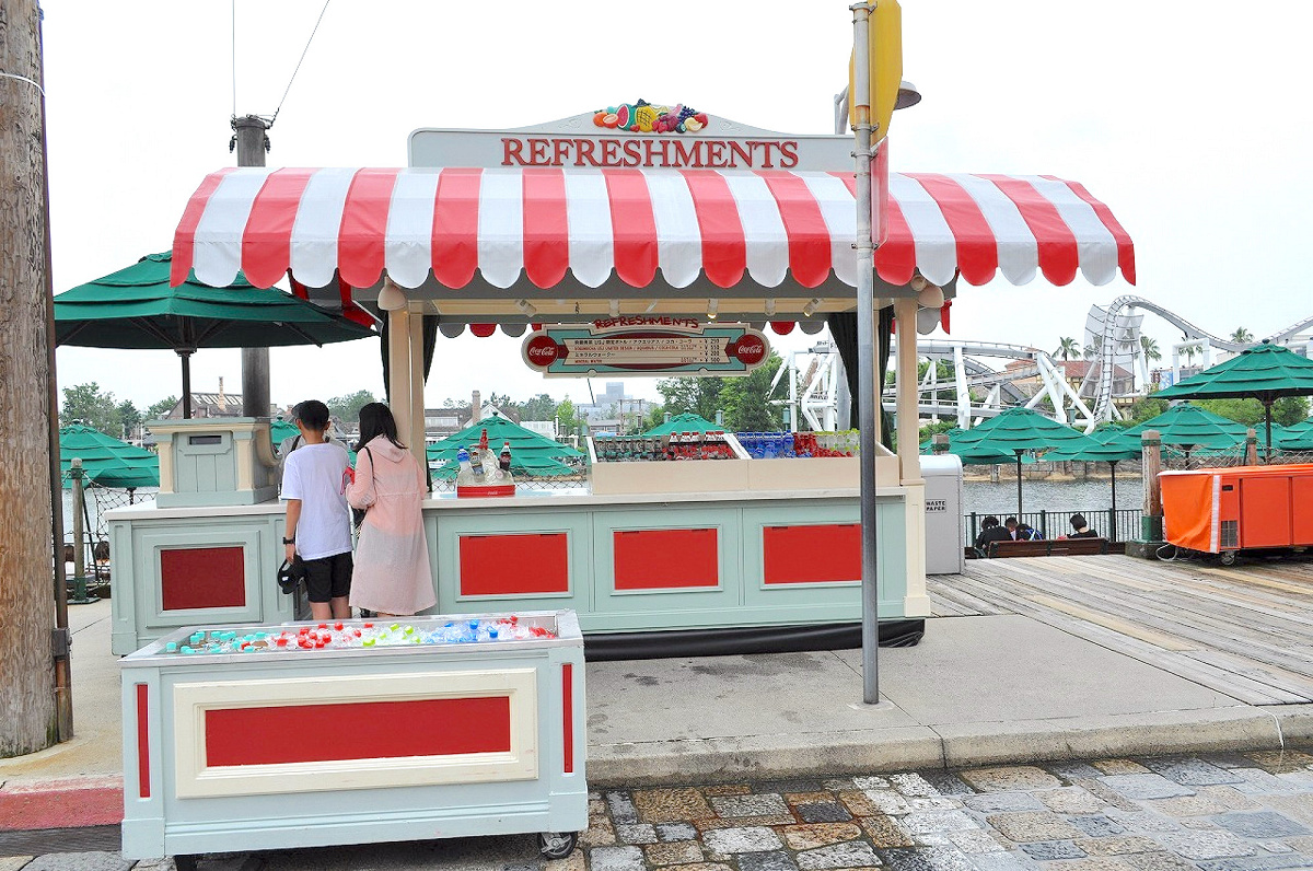 ユニバの屋台 REFRESHMENTS| キャステル | CASTEL ディズニー情報